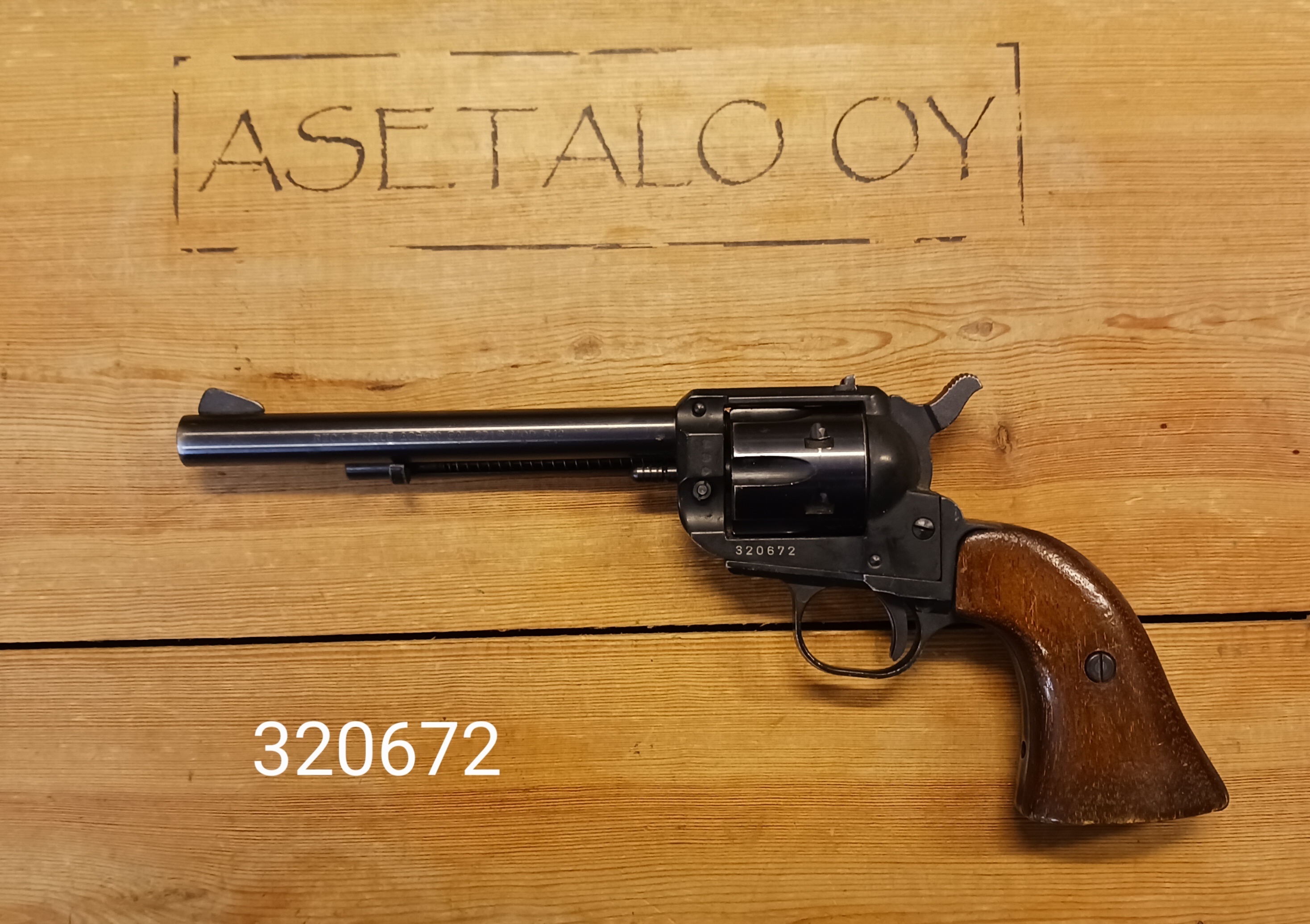 RECK MOD R12 .22LR 6" KÄYTETTY REVOLVERI - Asetalo